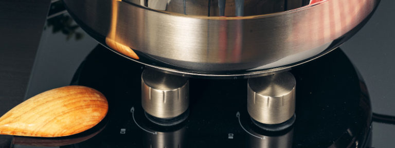 Meilleure Plaque de Cuisson Mixte : Avis, Test, Comparatif 2023